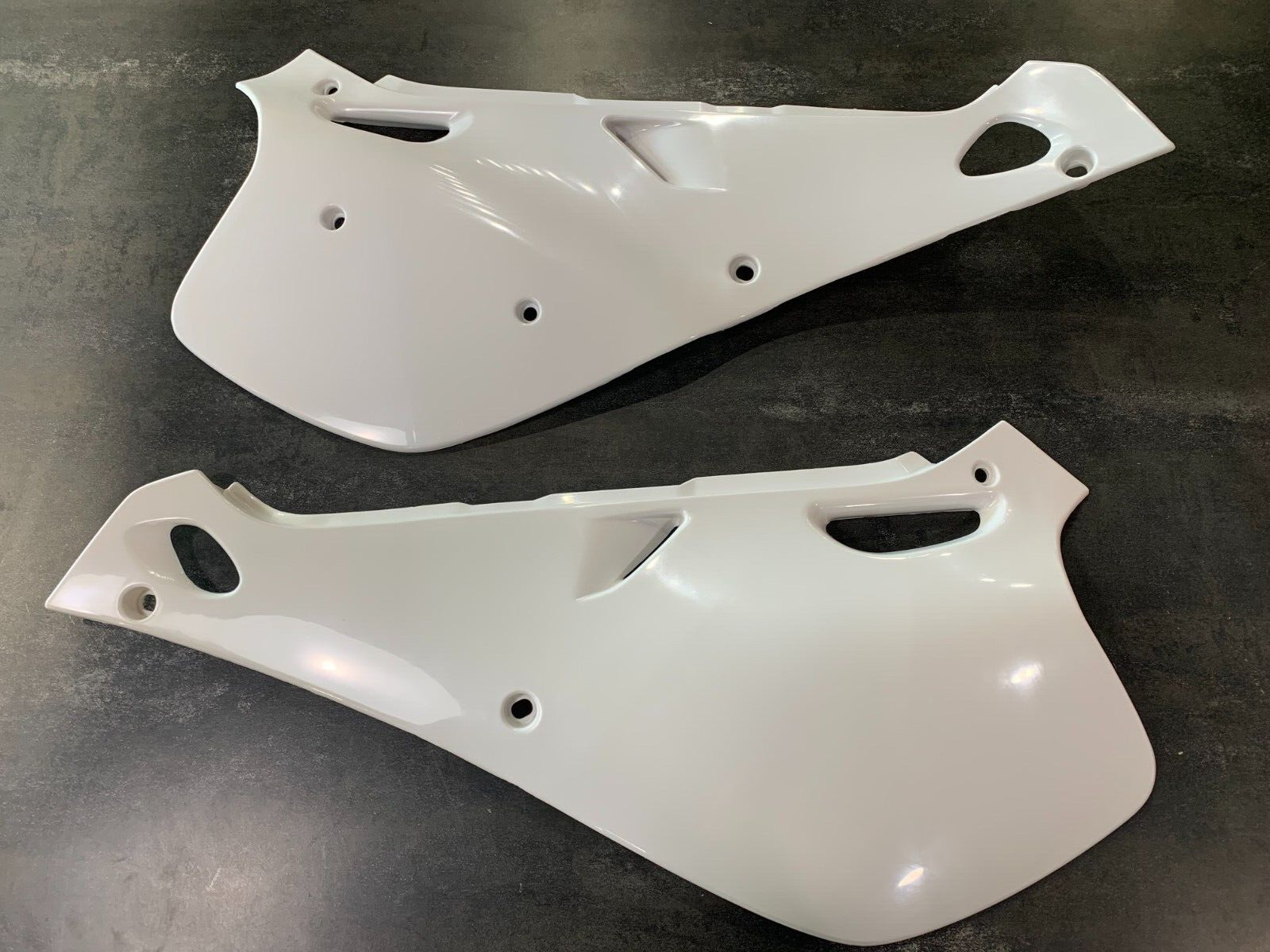 4EW-21721-01-00, 4EW-21711-01-00 Yamaha YZ125, YZ250 side plastics set ...