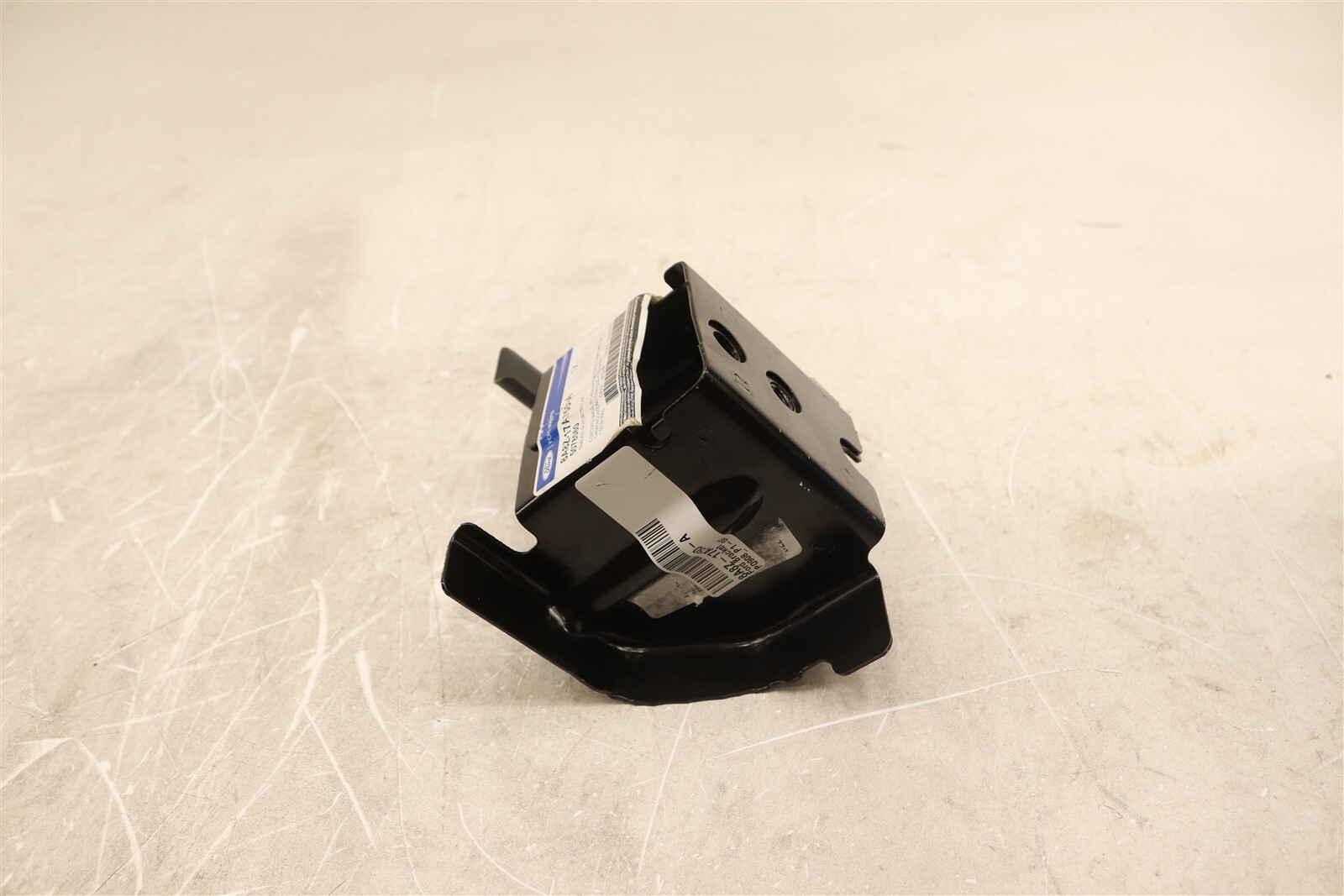 Ford OEM Rear Bumper-mount Bracket Right 8A8Z17A750A for sale online | eBay