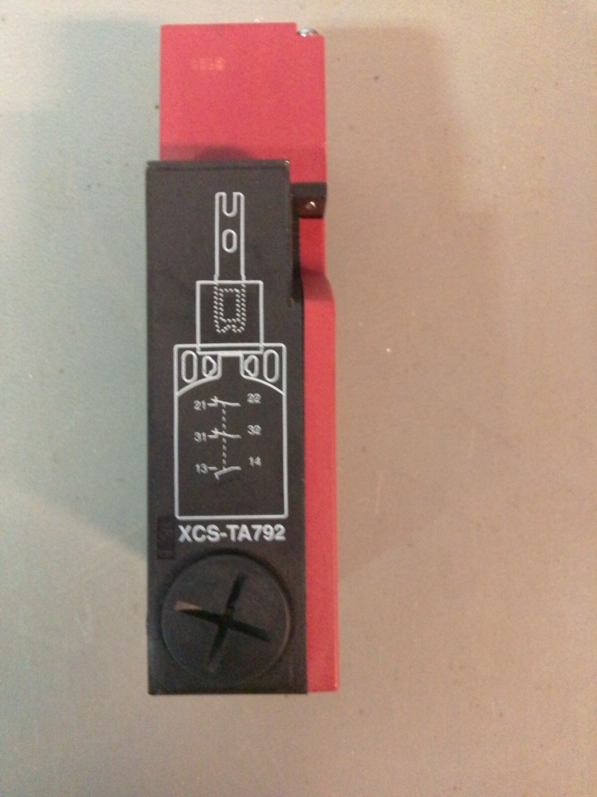 Telemecanique XCS-TA 792 Sécurité Verrouillage Interrupteur | eBay