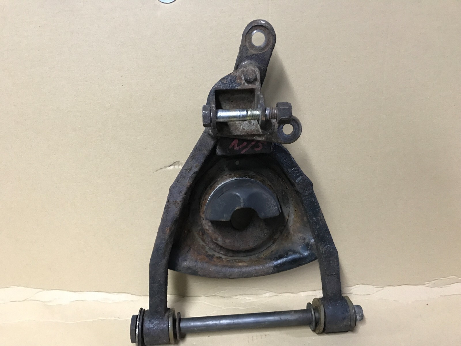 ASTON MARTIN DB7 VANTAGE AUTO V12 FRONT N/S BOTTOM ARM 1999 2000 2001 ...