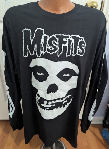MISFITS FIEND LONG SLEEVE TSHIRT GRAPHICS FRONT BACK AND SLEEVES SIZE ...