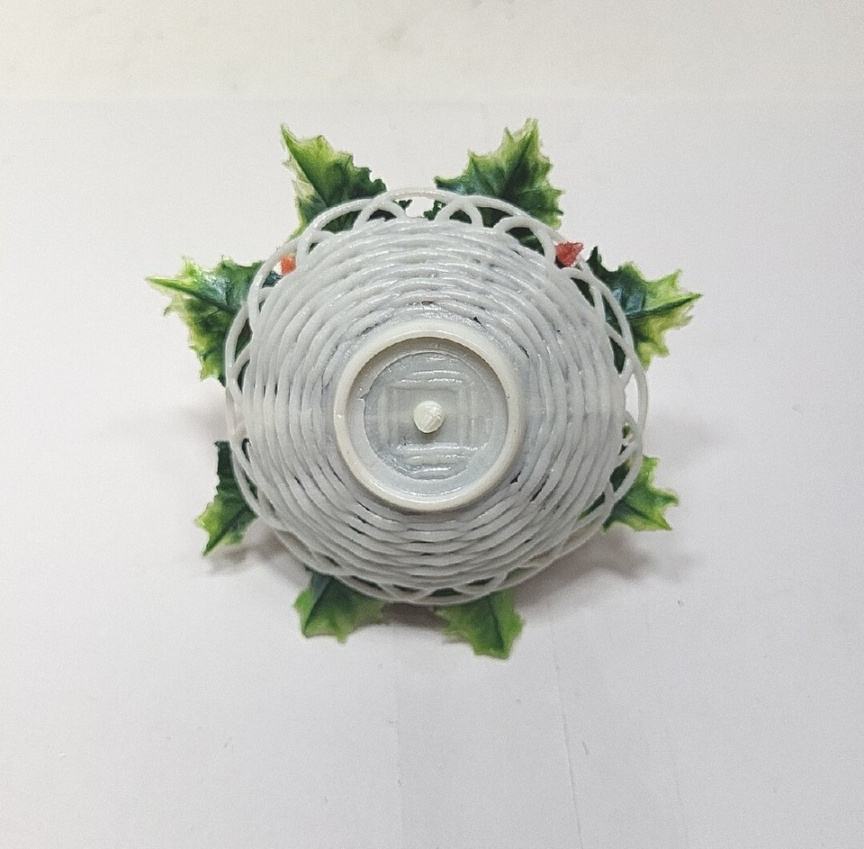 5 Vtg Miniature White Plastic Christmas Baskets w/Assorted Floral ...