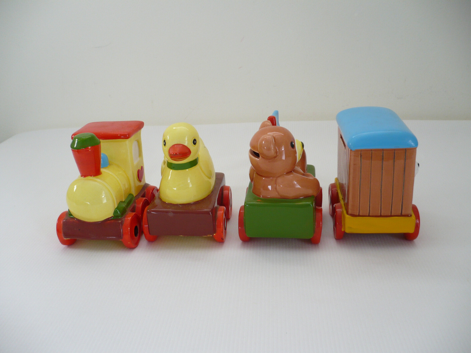 1984 Enesco Earthen "CHOO CHOO" Train Banks in Box - Total of 4 Banks ...