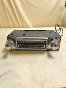 Vintage Chevrolet Car Stereo Delco Radio ID number 73MCJ-4673 | eBay