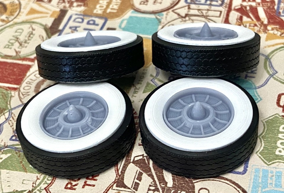 Resin 15-Inch Cadillac Hubcaps W/ Bullets And Wide Whitewalls,1/24 1/25 ...