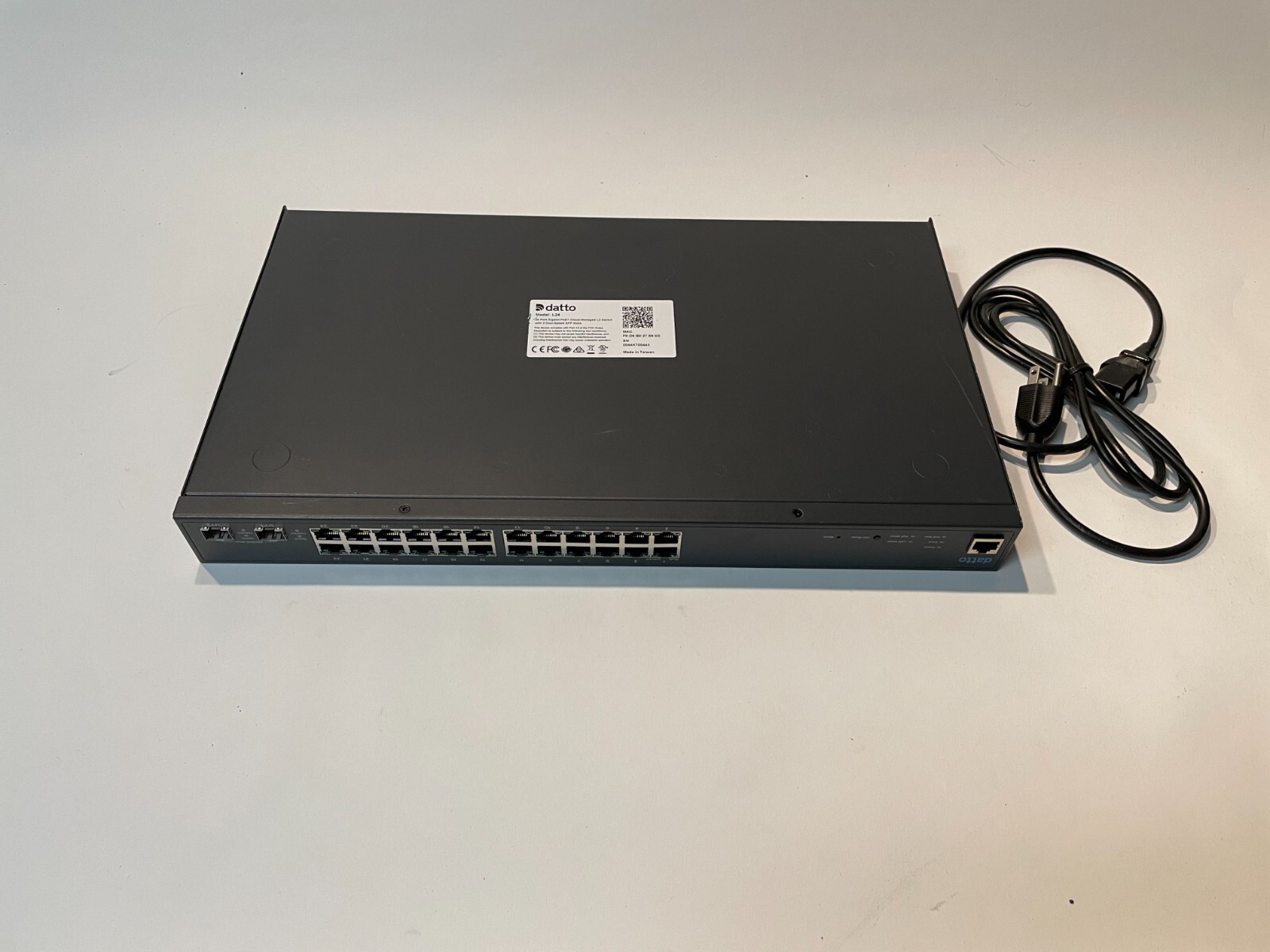 Datto L24 24 Port Gigabit PoE+ Cloud Managed L2 Switch with 2 Dual ...