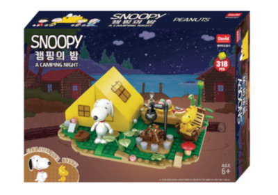 PEANUTS Snoopy Figure LEGO Compatible Blocks Toy Bricks Toy Camping ...