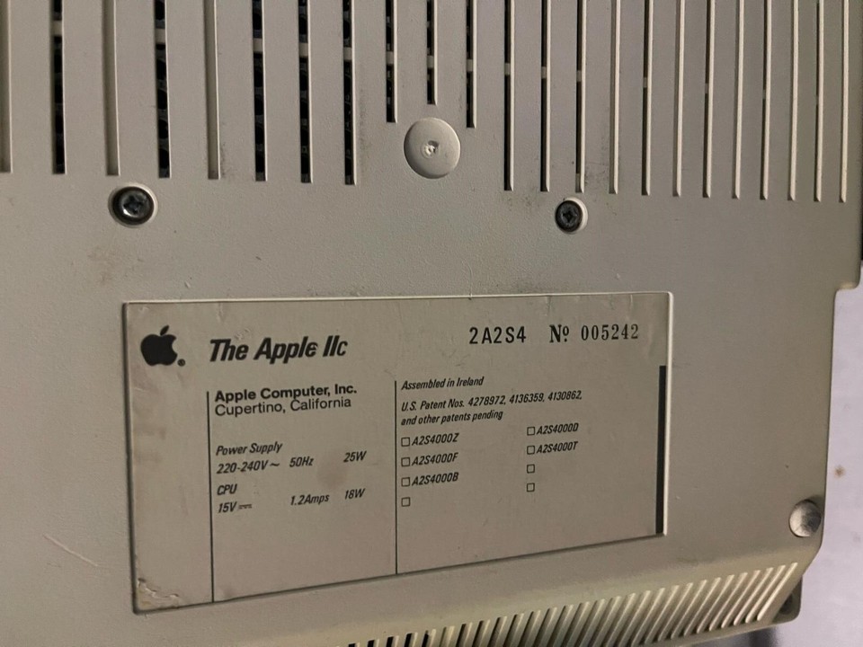 Apple llc Computer with Monitor & Stand Works - Original 1984 (ROM ...