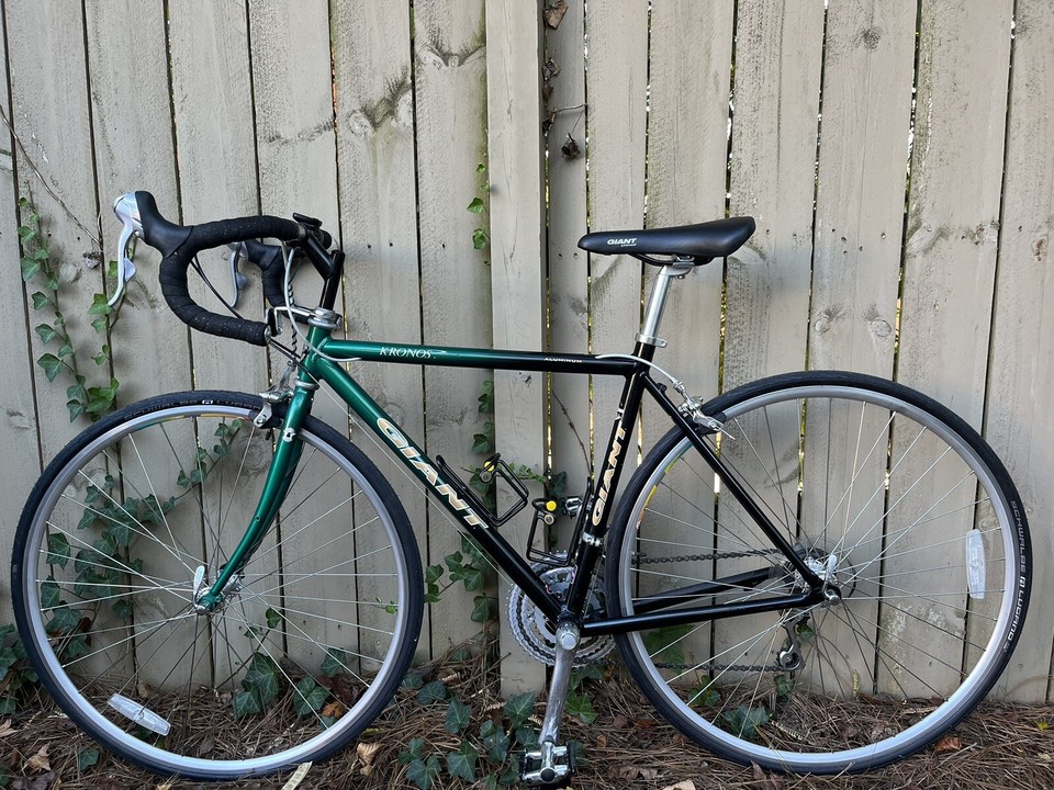 Giant Kronos Road Bike Green Small Aluminum Frame Shimano RSX Group set ...