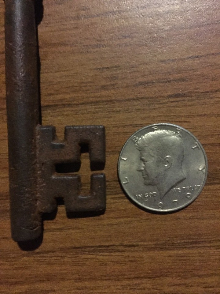 Victorian Master Door Cast Iron Skeleton Key HUGE Cathedral Patina ...