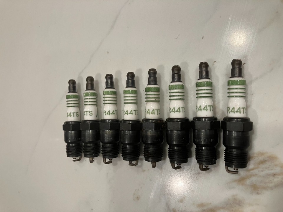 GM Eight (8) AC Delco R44TS Green Ring NOS Spark Plugs New ACDelco | eBay