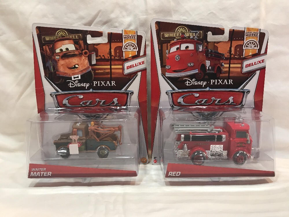 DISNEY PIXAR CARS DELUXE WHEEL WELL MOTEL RED & WAITER MATER *RETIRED ...