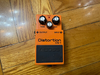 Boss Roland Distortion DS1 DS 1 Guitar Effect Pedal Perfect condition ...