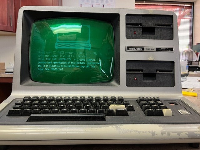 RadioShack Trs-80 Model 3 III Microcomputer Vintage Radio Shack PC MPN ...