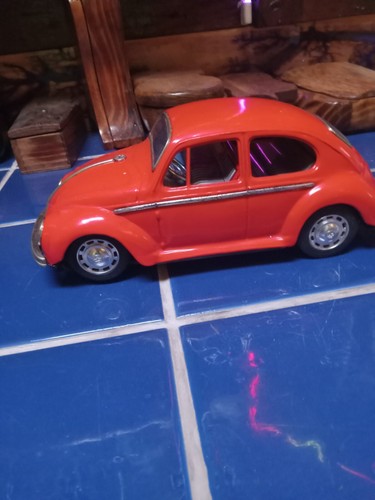 VINTAGE BATTERY OPERATED TOY VOLKSWAGEN BUG- TAIYO -JAPAN- VINTAGE TIN ...