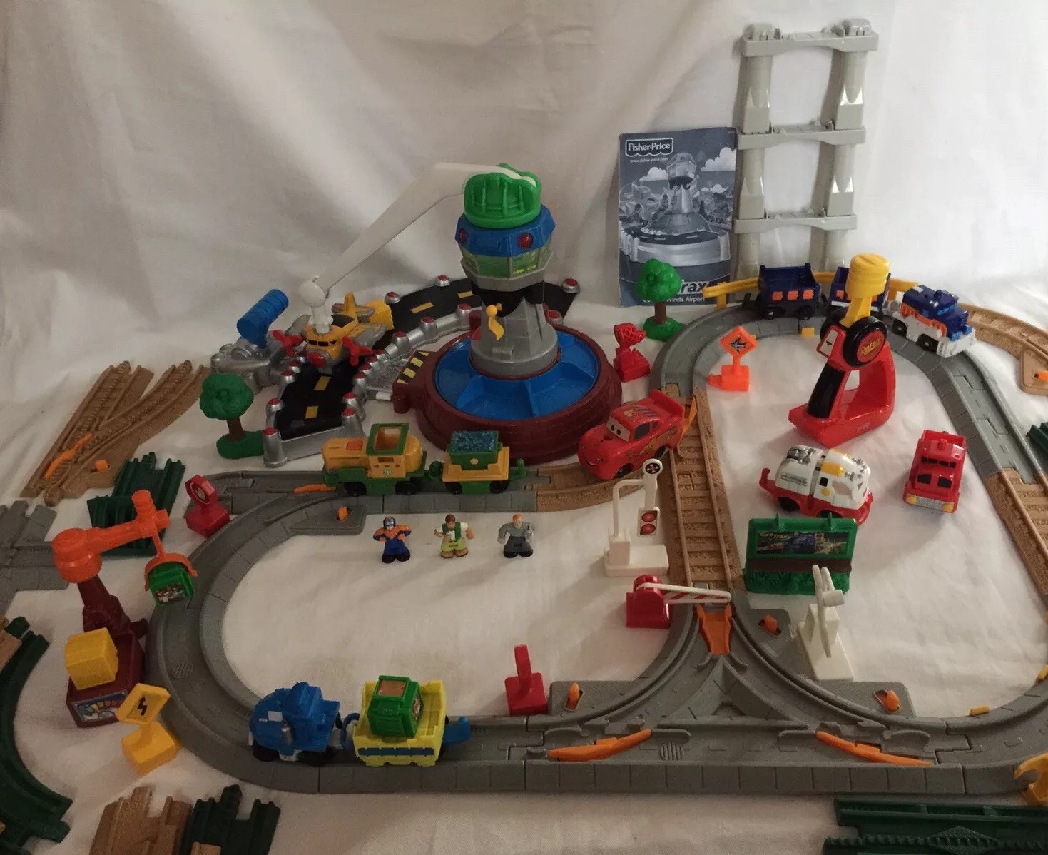 Fisher-Price GeoTrax Cars 2 RC Lightning McQueen & Coastal Winds ...