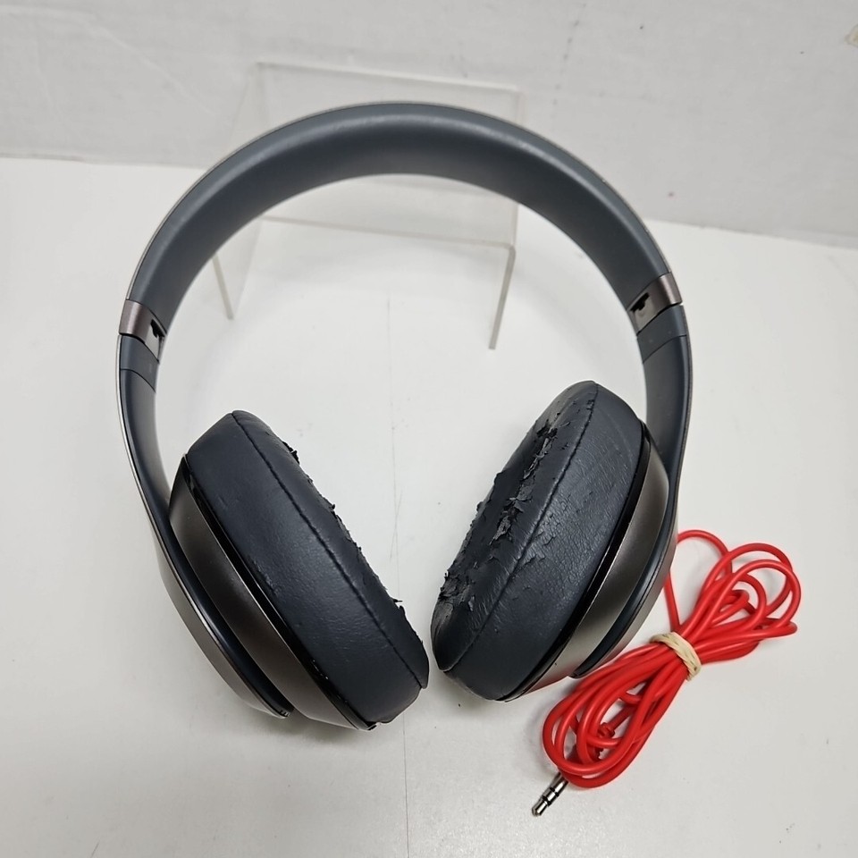 Beats by Dr. Dre Studio 2.0 wireless Bluetooth Over ear headphone ...