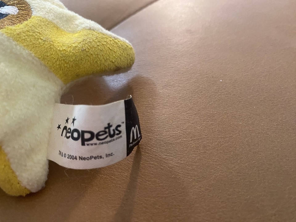 2004 McDonald's happy meal NEOPETS stuffed plush plushie NOVA STAR ...