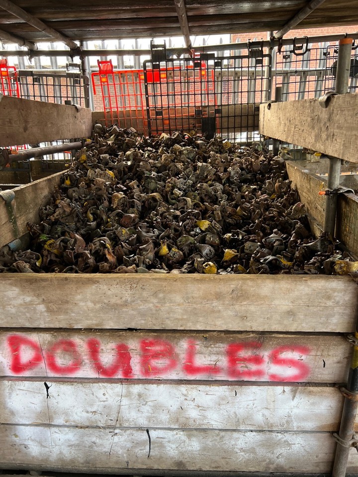 Used Scaffold Single Fittings - Doubles - Singles Swivels Base Plates ...
