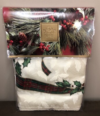 LENOX Fine Table Linens Holiday Nouveau OBLONG TABLECLOTH 52"x70" Holly ...