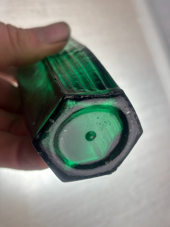 60857 Old Vintage Antique Glass Poison Bottle Green Hexagnol NTB ...