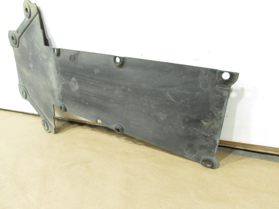 15-19 Ferrari 488 Spider 2017 Front Center Underbody Undertray Splash ...