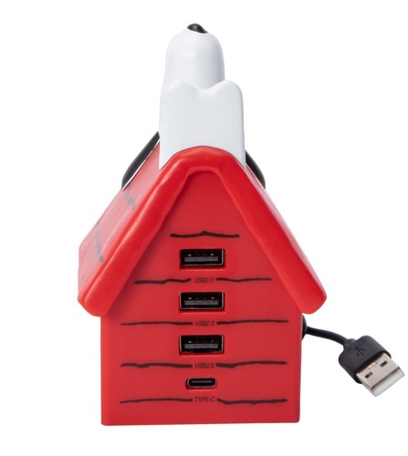 Peanuts Snoopy 4 Port Charging Hub - 3 USB-A and 1 USB-C RED DOG HOUSE ...