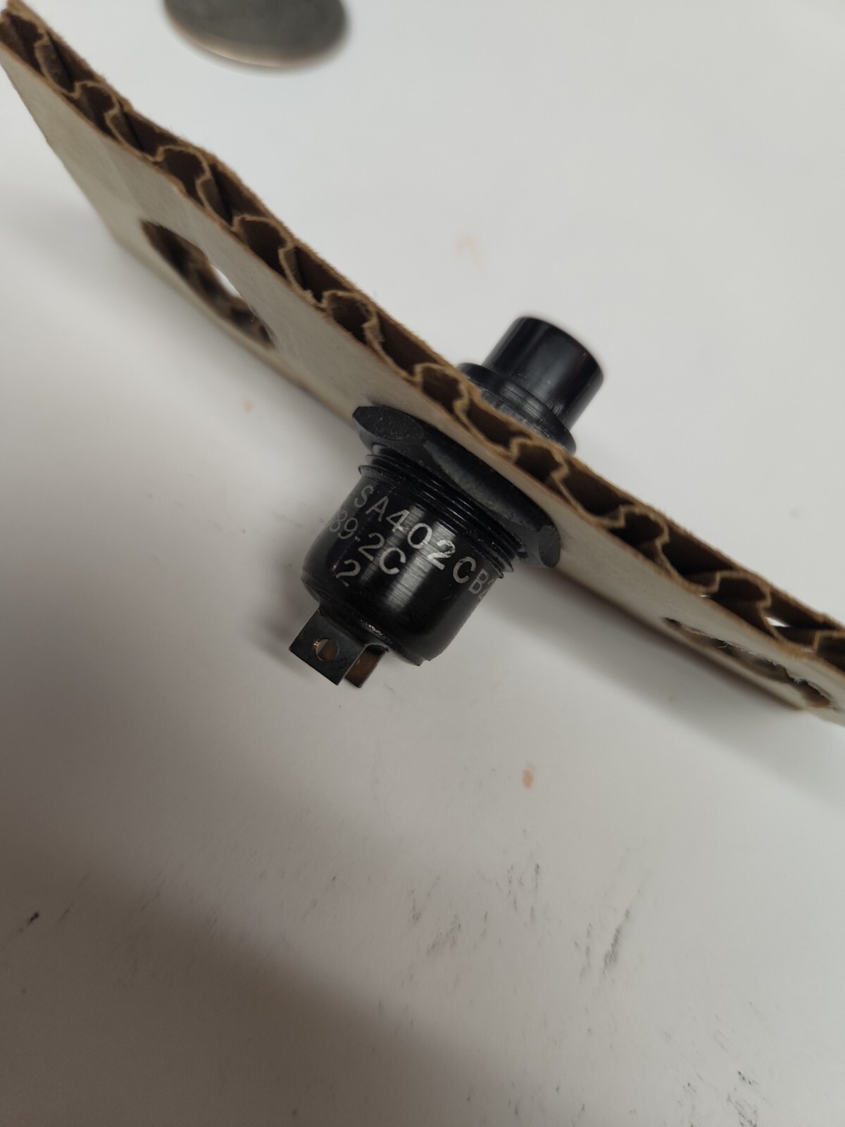 Cutler Hammer Eaton Mil Spec Momentary Push Button Switch MS25089-2C ...