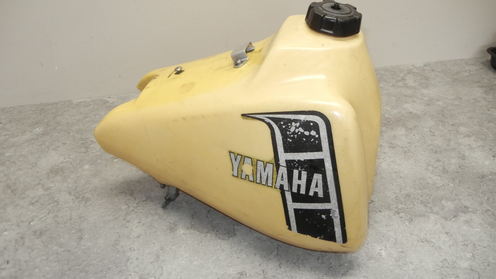 82 Yamaha Yz490 YZ 490 Gas Tank Fuel Reservoir for sale online | eBay