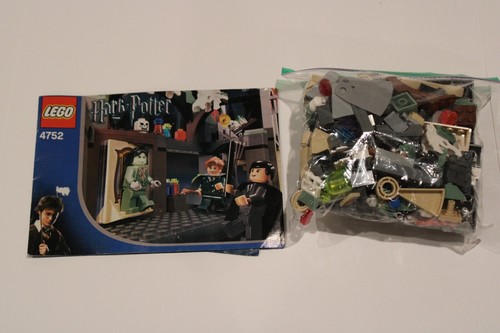 Lego Harry Potter: 4752 Professor Lupin's Classroom - 99-100% Complete ...