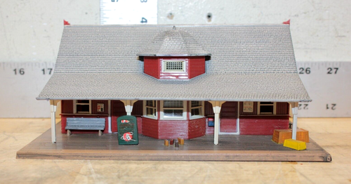 Vintage Revell Model RR HO Scale Building Small Town Station | eBay