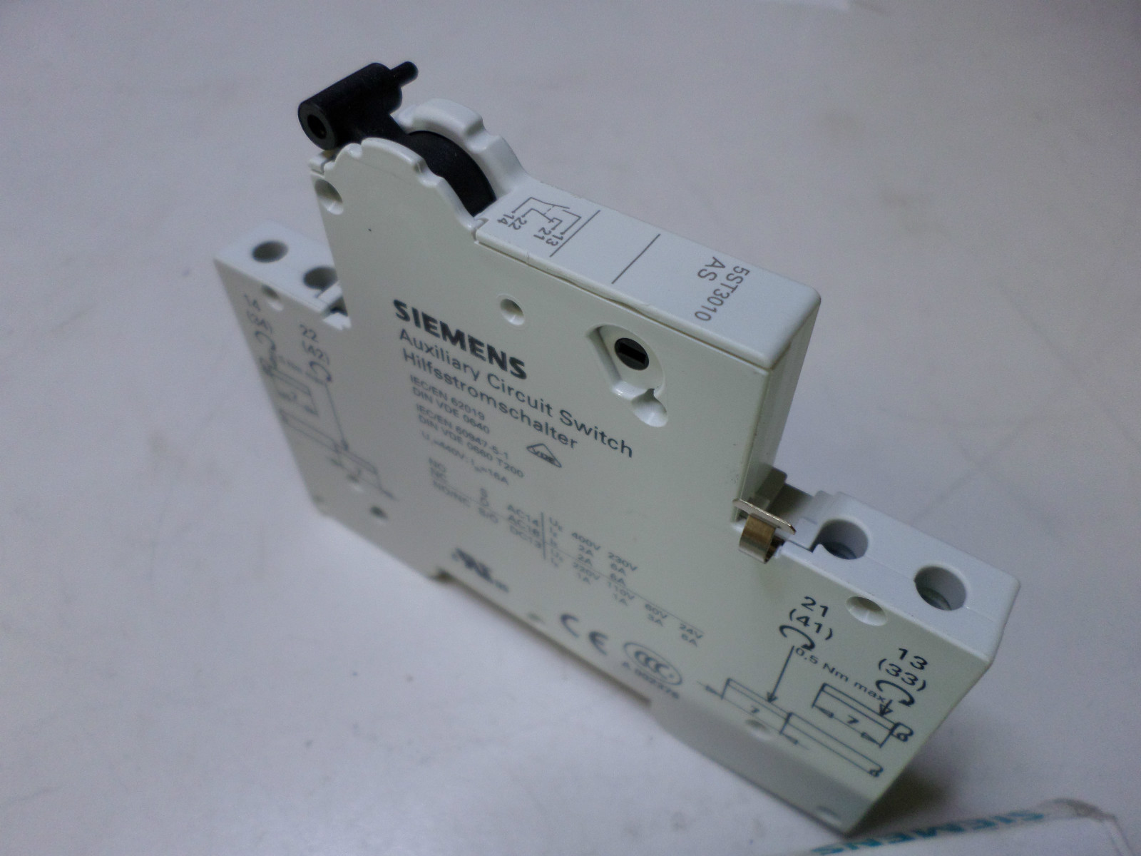 SIEMENS AUXILIARY CIRCUIT SWITCH - 5ST3 010 - SUITS RCBO 5SV and MCB ...