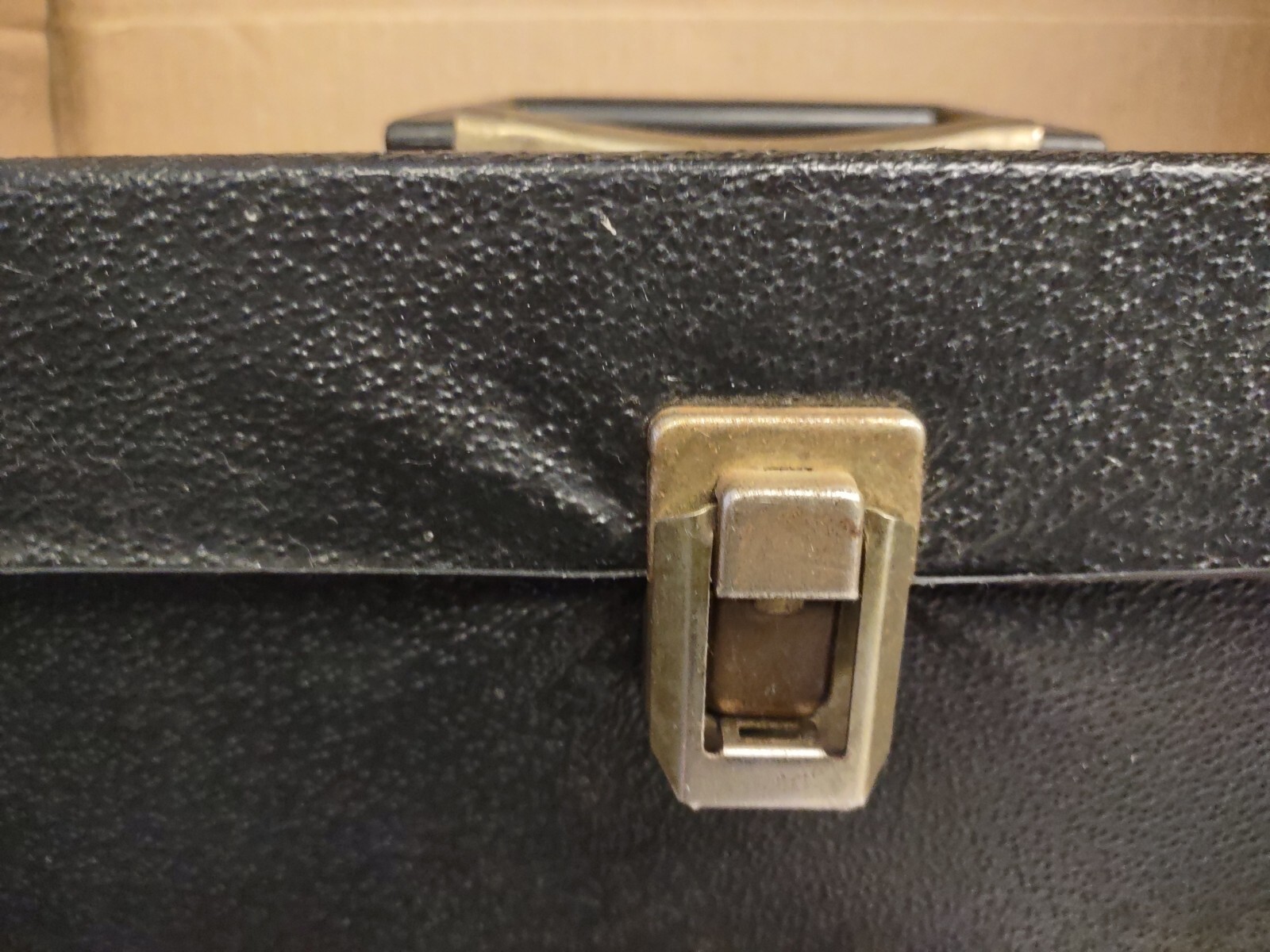 Vintage Nintendo NES Game Storage Case 16 Cartridge Holder Carry Box ...