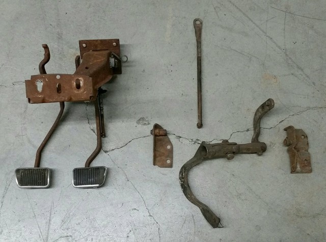 1966 1967 FORD FAIRLANE COMET CLUTCH BRAKE PEDAL ASSEMBLY & 390 ZBAR ...