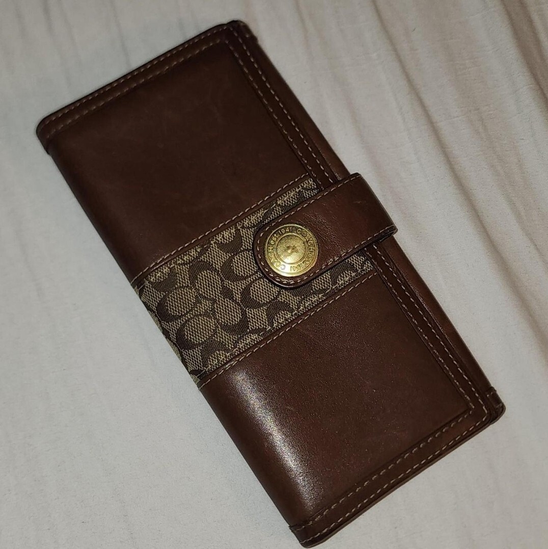VINTAGE COACH LEATHER FOLDING WALLET - Gem
