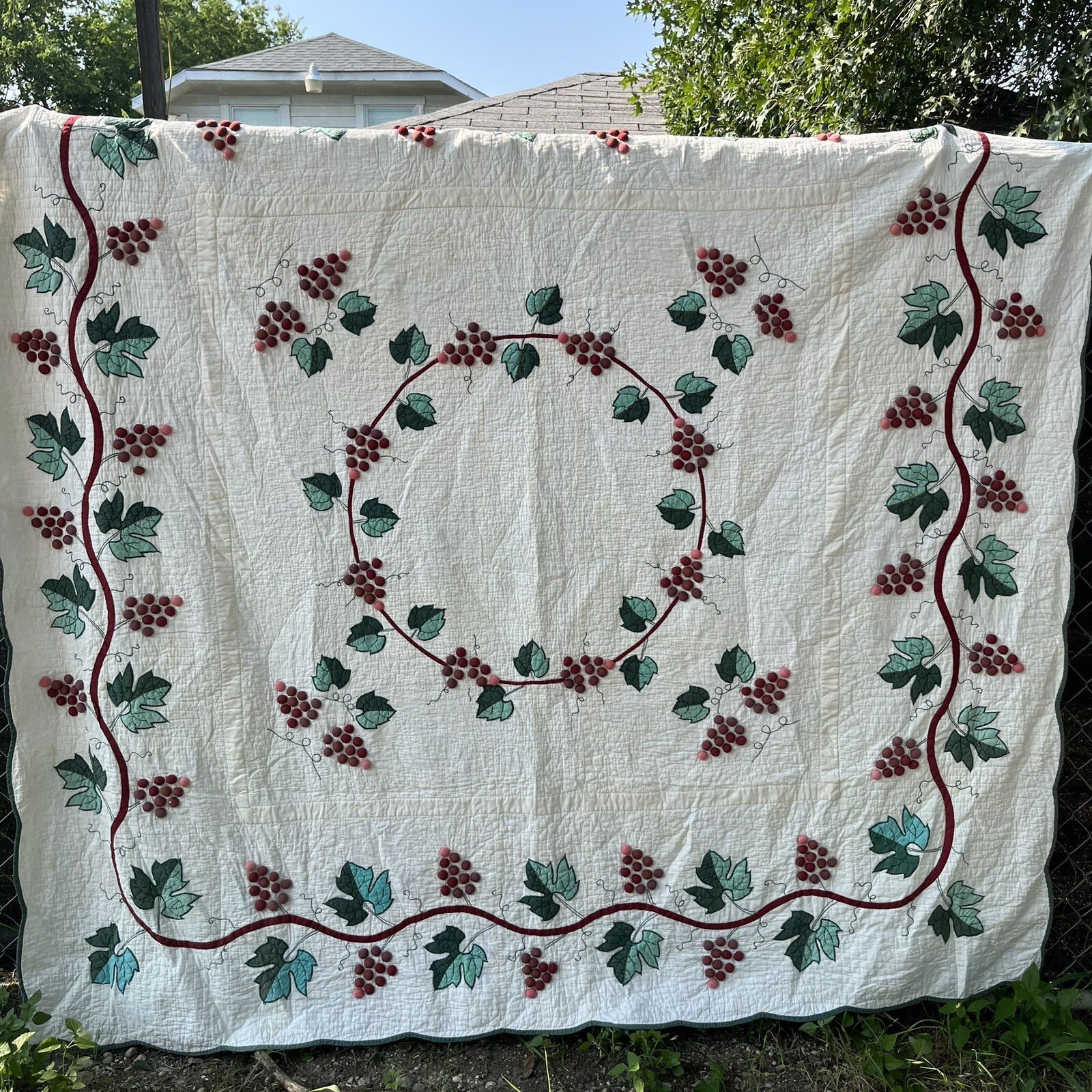 Judi Boisson Quilt Queen Size 90” x 88” Textured Grapes White 1990 ...