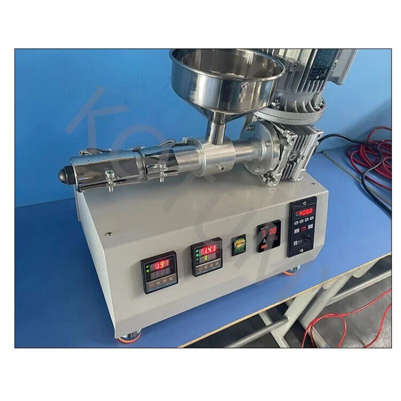 Desktop Mini 3D Plastic Desktop Injection Molding Machine Single Screw ...