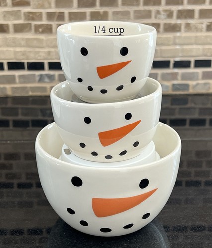 Snowman Measuring Cup Set by Sur La Table Nesting Bowls Snowman Face ...