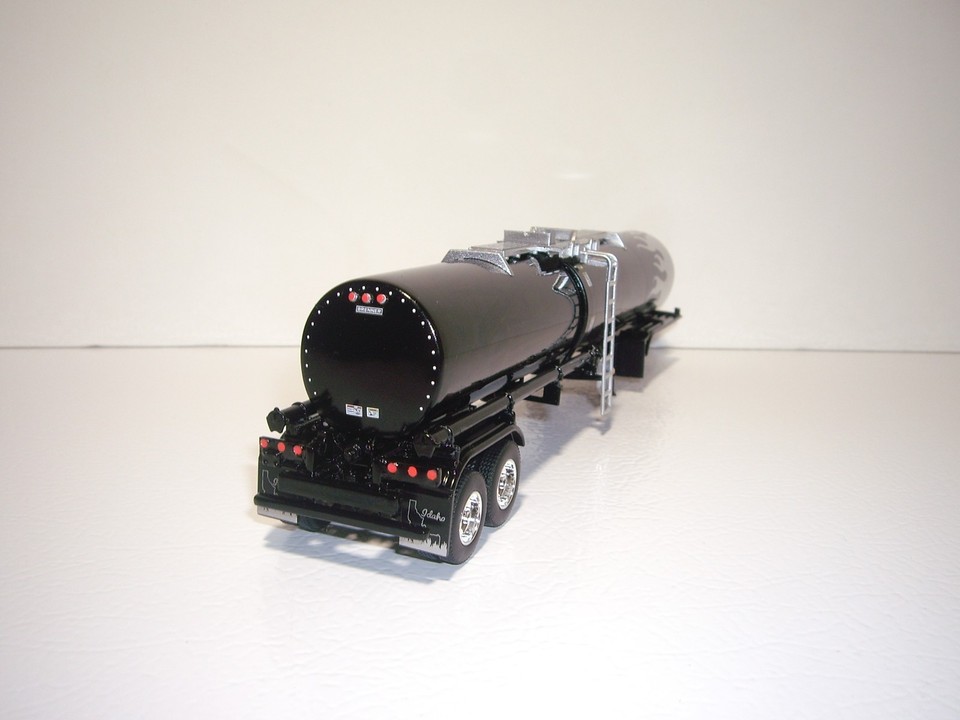 DCP FIRST GEAR 1/64 BLACK WITH SILVER FLAMES TANDEM AXLE BRENNER ...