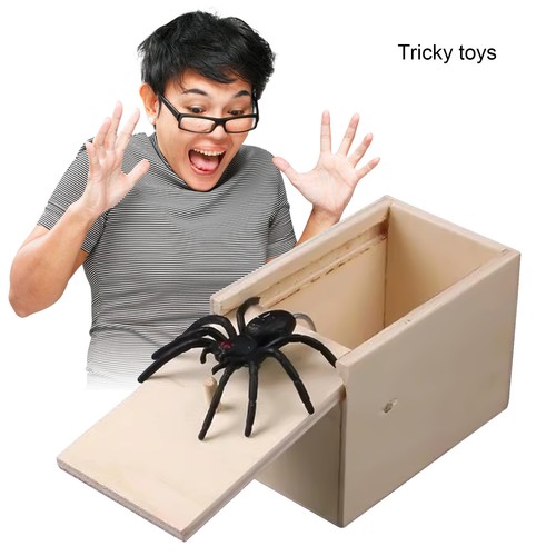 Halloween Spider in a Box Prank Toy Play Gag Joke Scare Fake Spider ...