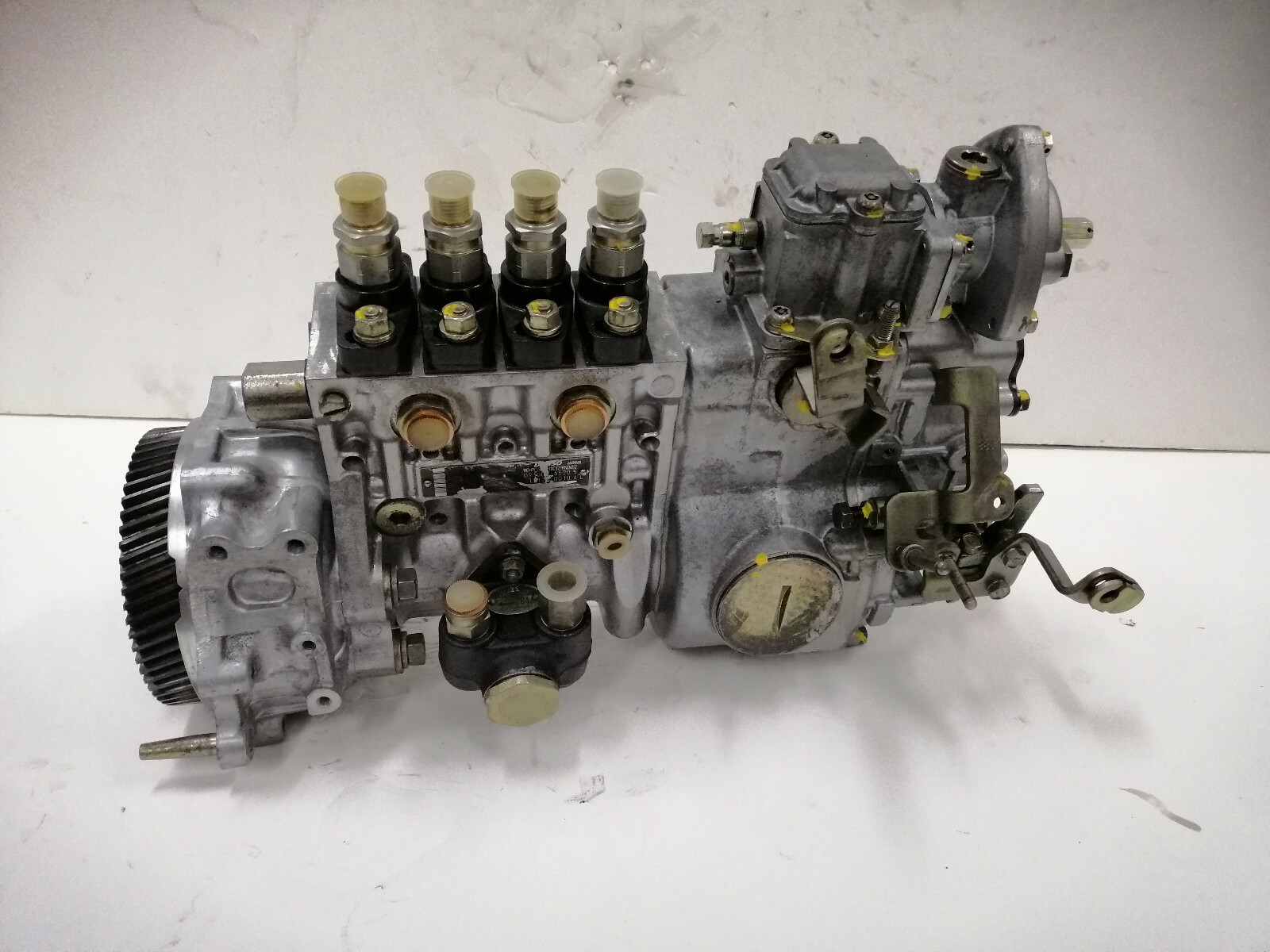 Fuel Injection Pump For Mitsubishi Canter / Fuso FE649 FE659 FE84P ...