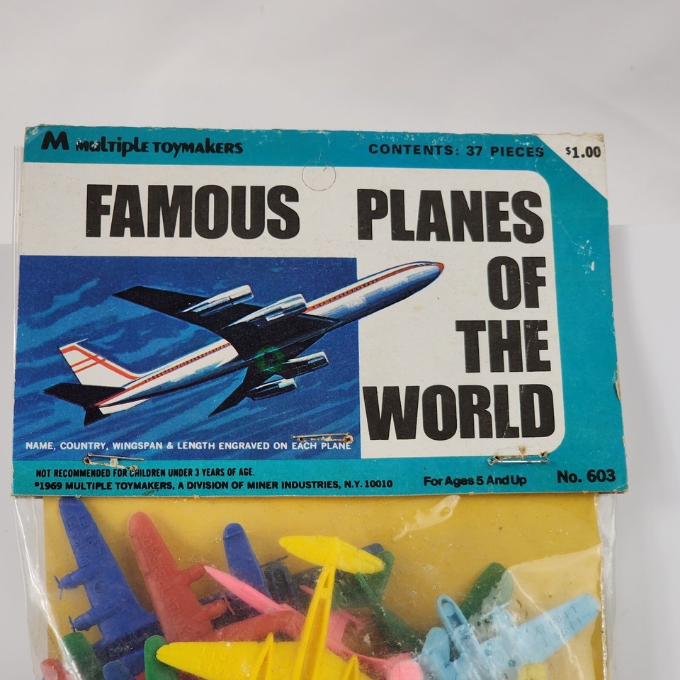 Vtg 1969 Famous Planes Of The World Plastic Miniature Model Airplane ...