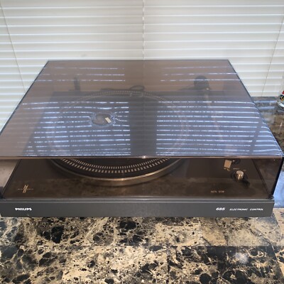 Phillips Record Player/Turntable Model 685 Electric Control! Untested ...