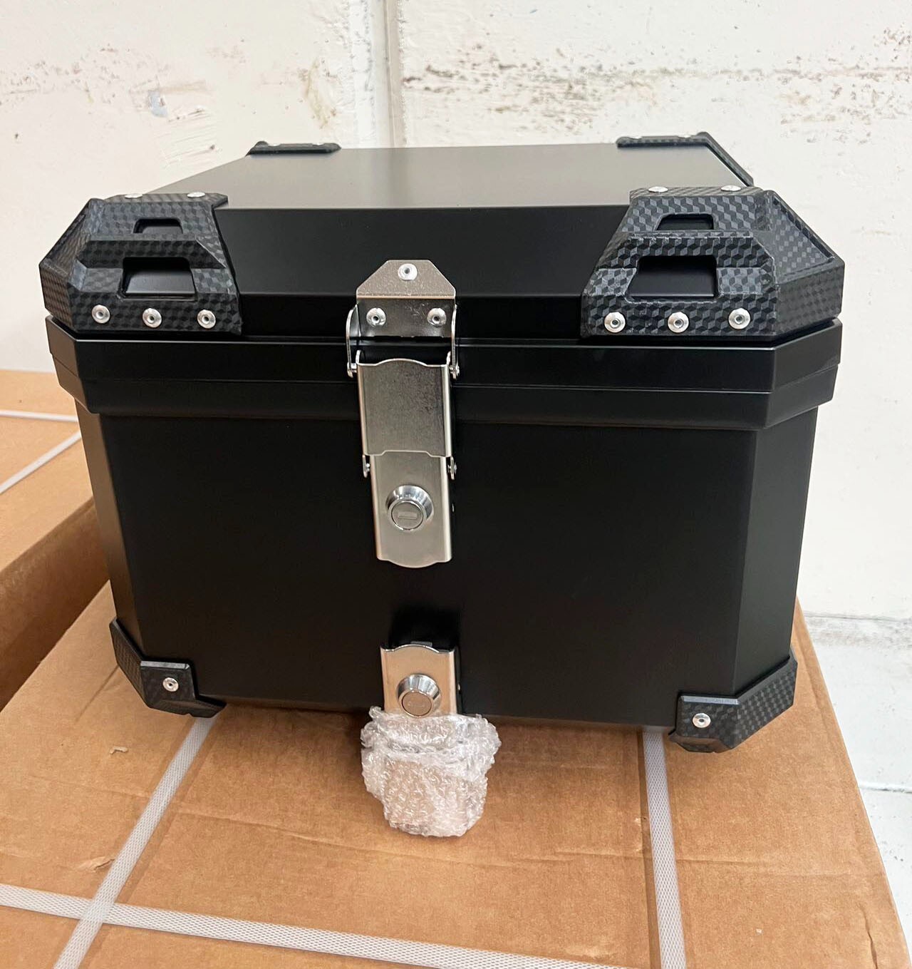 Motorcycle Rear Top Box Luggage 45L Tail Carrier Tool Case+Mounting ...