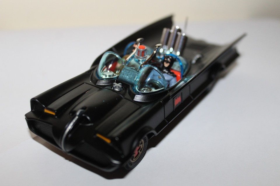 New Boxed Hot Matt Black Batmobile 267 Corgi Model Club Exclusive ...