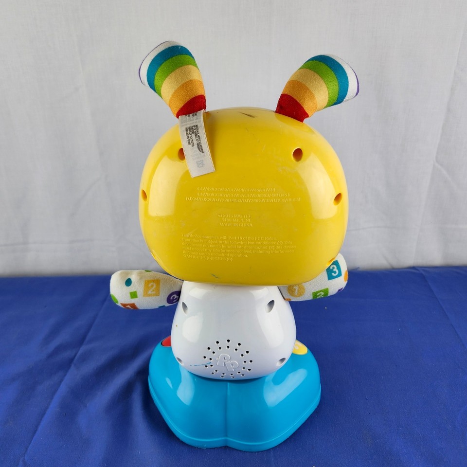 Fisher Price Bright Beats BeatBo Dance and Move Interactive Robot ...