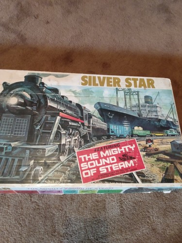 lionel silver star 0-27 gauge train set does no include track in very ...