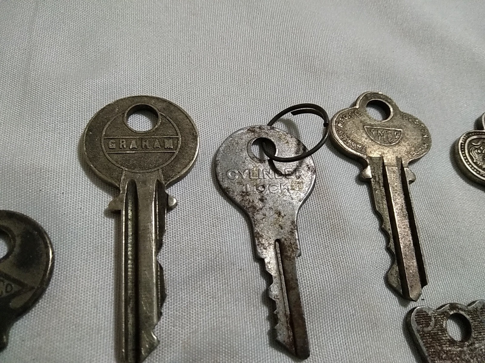 ANTIQUE 13 RARE Assorted Keys Lot 6 BASCO, DERBY.CONN GRAHAM, YMD ...