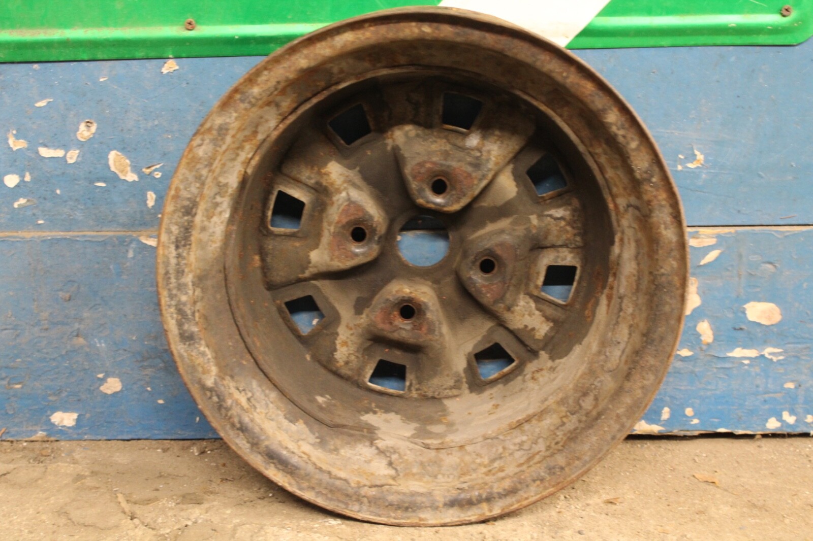 MG Midget Early Rostyle Wheel Rim OEM Original 13x4.5 Austin Healey ...