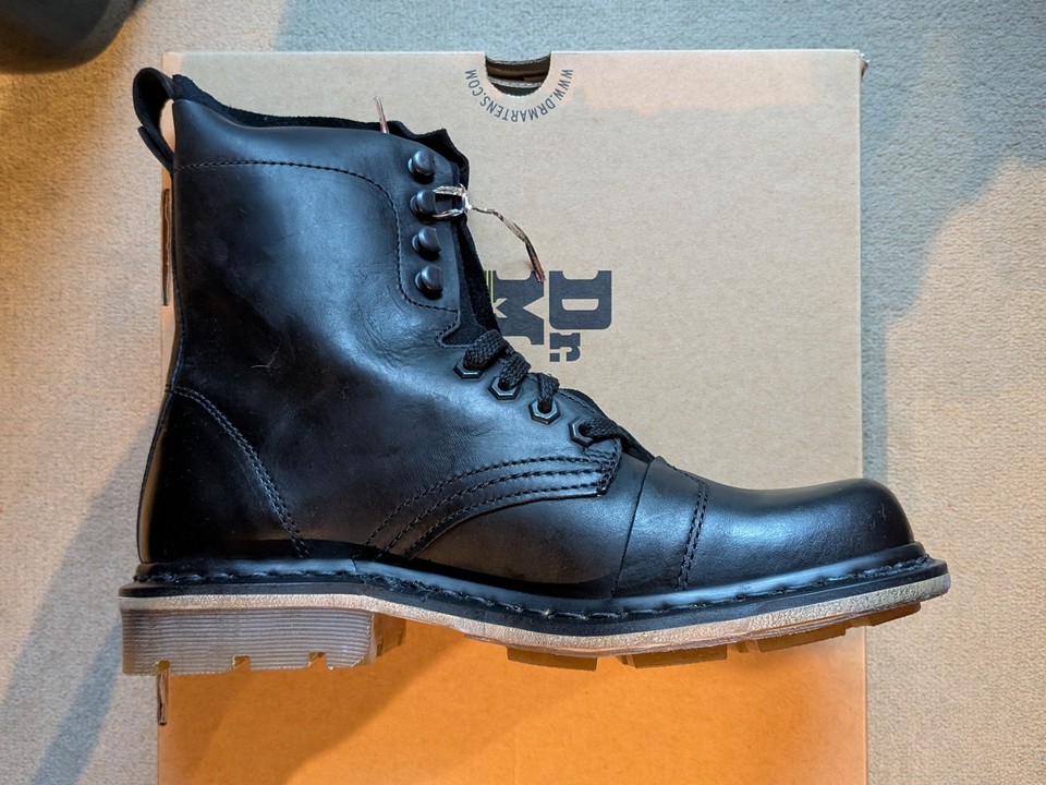 Dr Martins Pier Boots - Men's US 9 Size | eBay